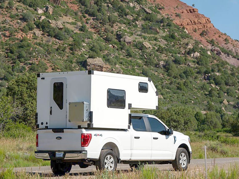 Louer un camper sur pick-up au Canada | Camping-Car Canada by Imagine ...